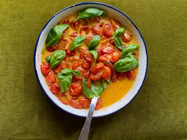 Roasted Cherry Tomatoes with Cherry Tomato Dressing – Hungry and Frozen