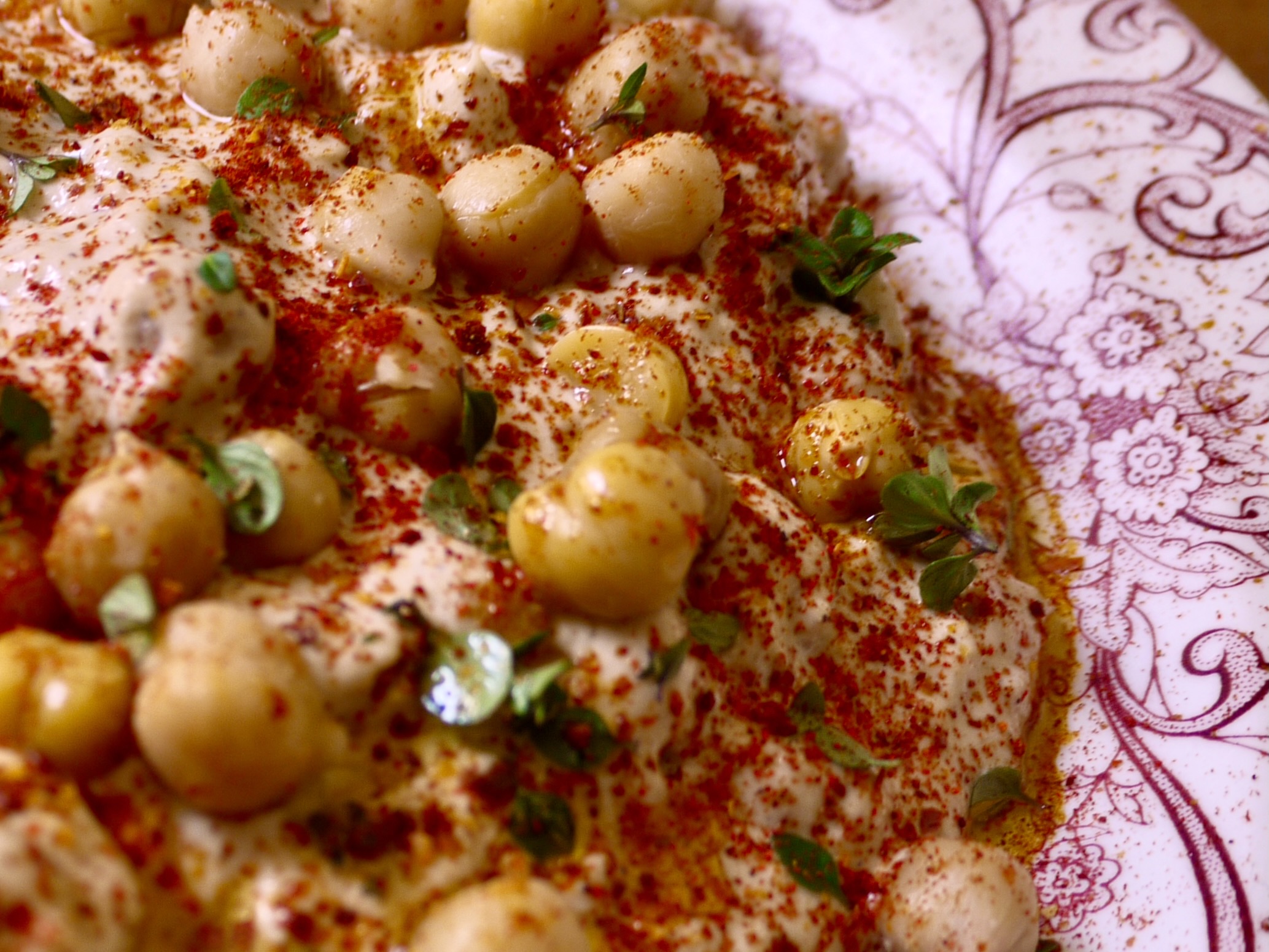 msabaha (chickpeas in tahini sauce) – Hungry and Frozen