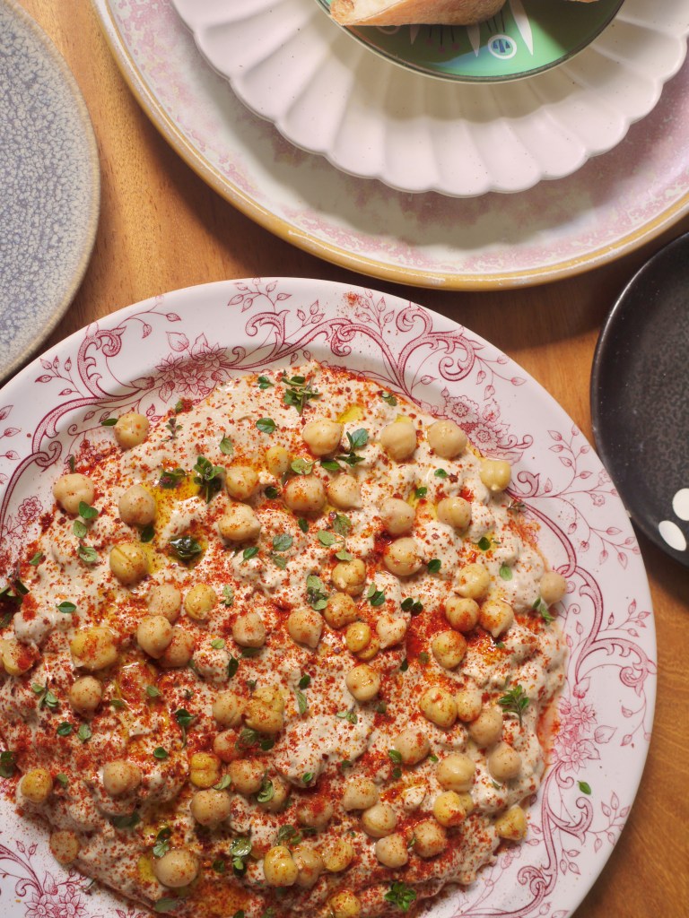 msabaha (chickpeas in tahini sauce) – Hungry and Frozen