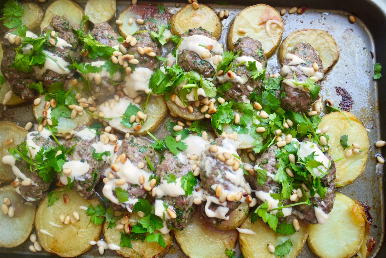 kefte bi tahini [lamb meatballs and tahini sauce] – Hungry and Frozen