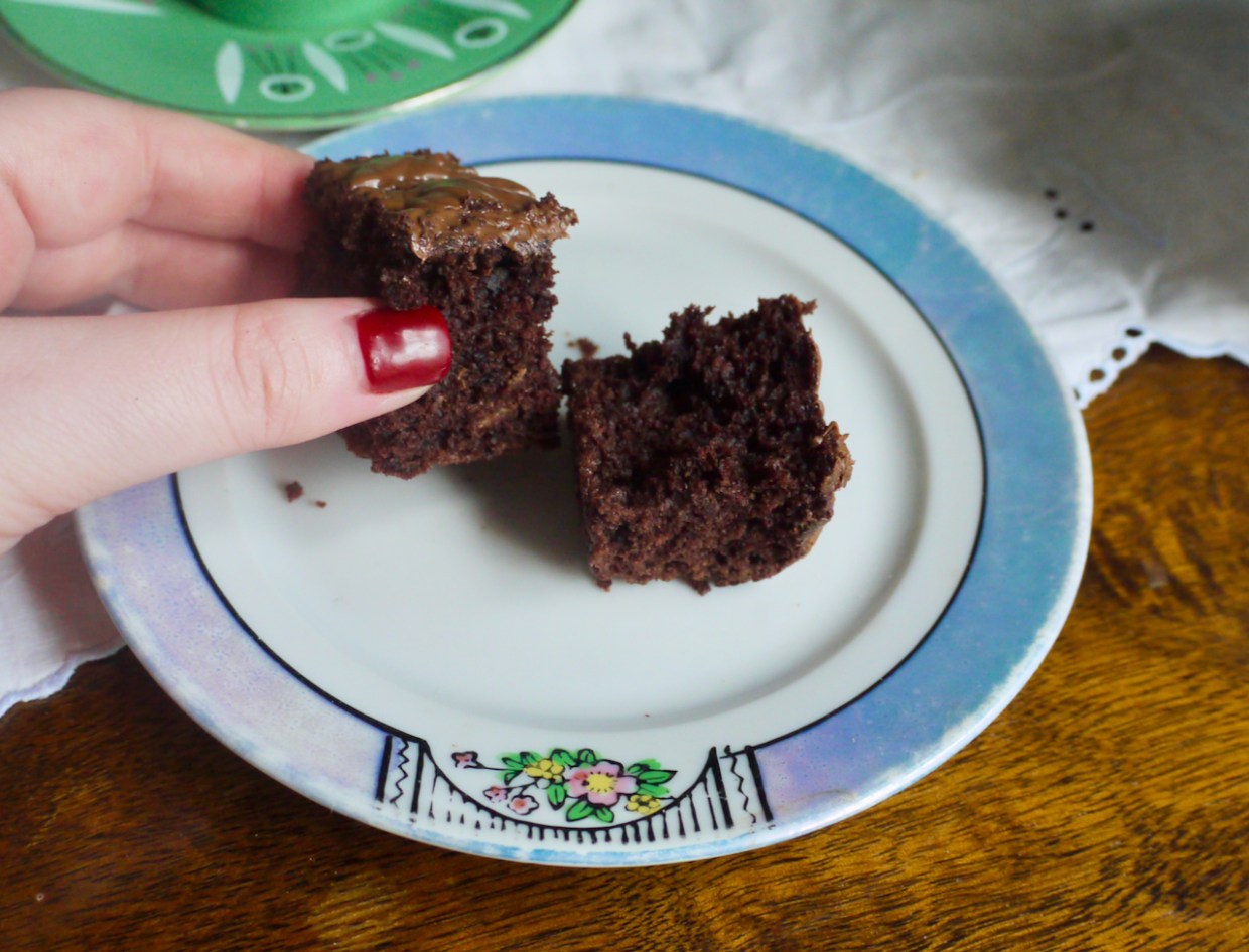 Absolutely nothing chocolate cake (with a cookie variation) – Hungry ...